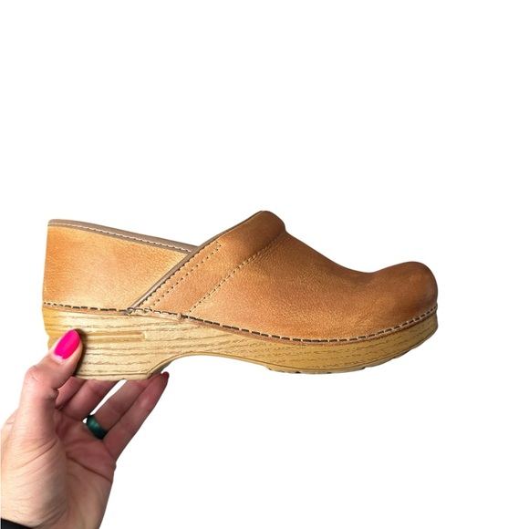 Dansko | Shoes | Dansko Professional Wide Clogs Leather Slipon Comfort ...